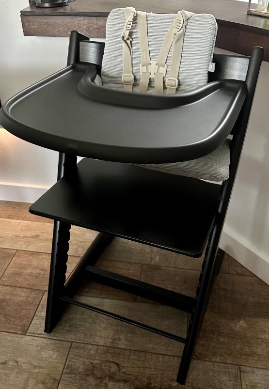 The Best High Chairs for Baby-led Weaning (According to 100 Moms)